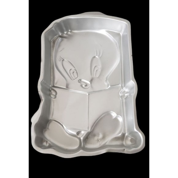 Wilton | Kitchen | 978 Wilton Aluminum 14 X 1 Baking 5027687 Tweety ...